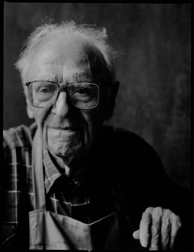 Jeff Bezos Eye Condition: Understanding Macular Degeneration - Bloomsies