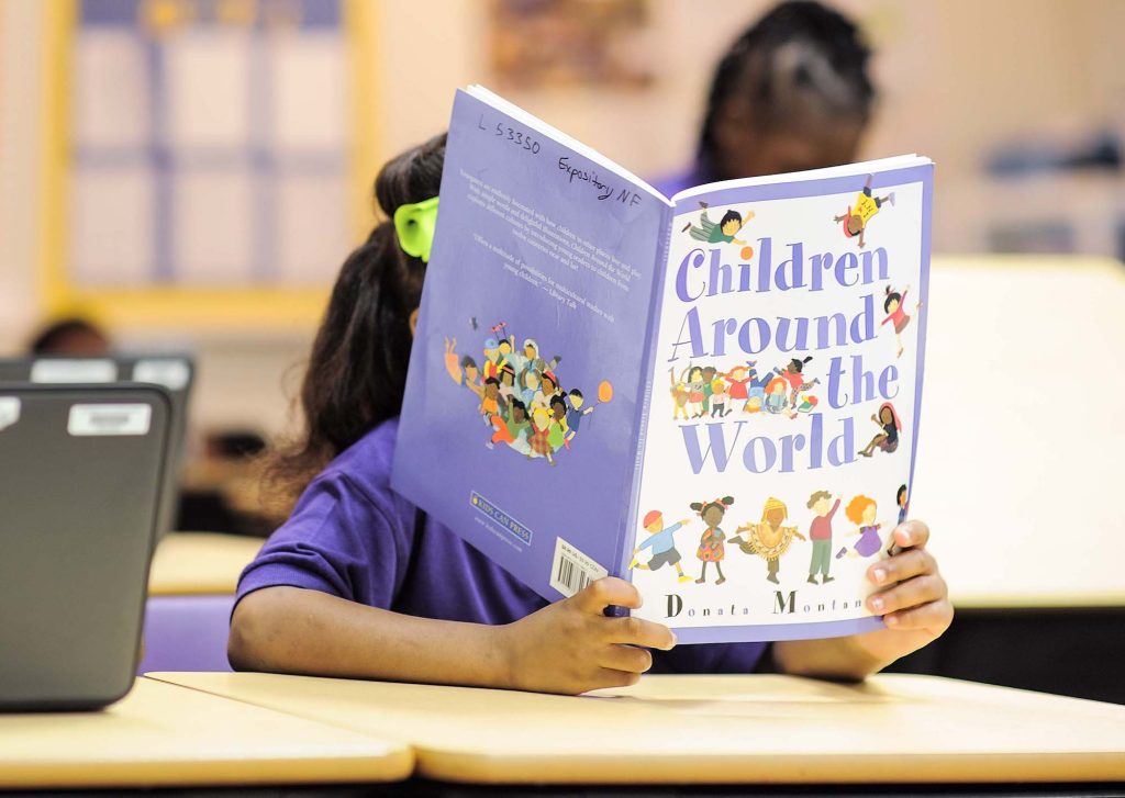 Children Learning Reading Review: A Comprehensive Guide to Teaching ...